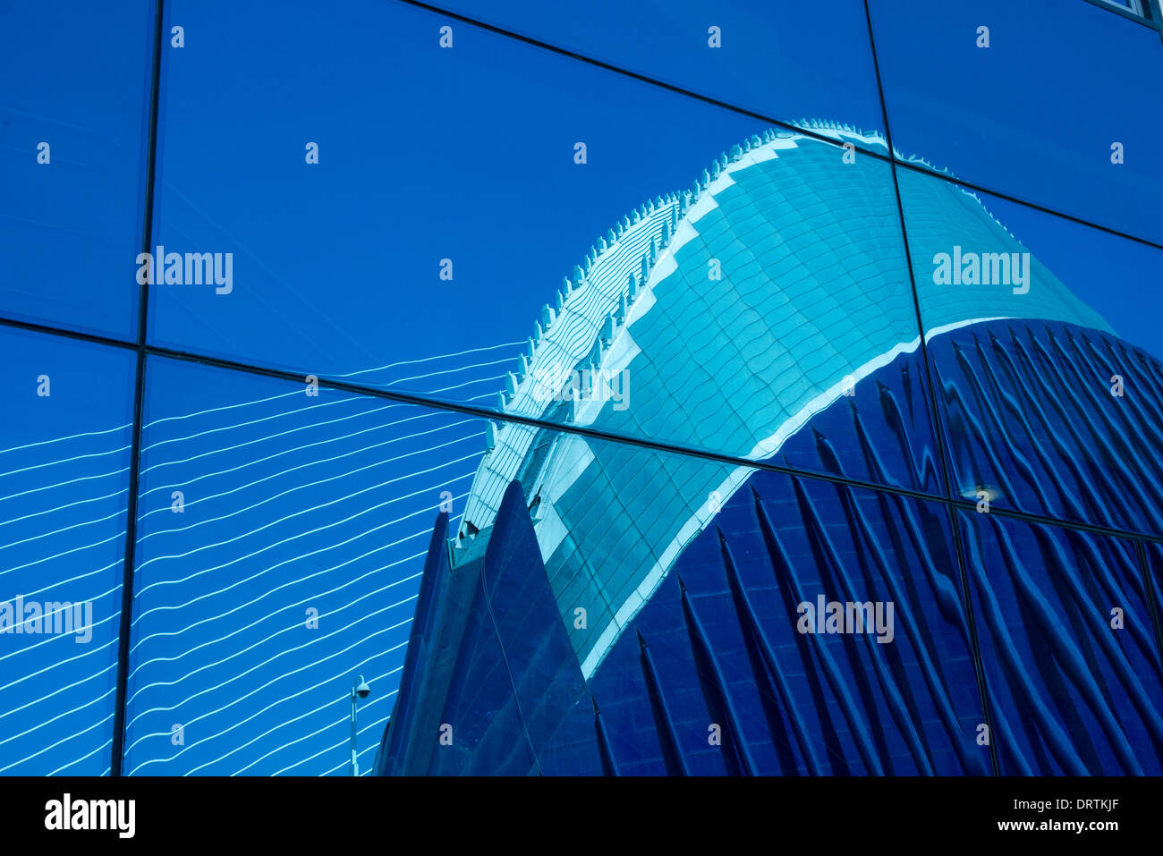 Agora Building Reflection on the wall of the Oceanographic, Valencia ...