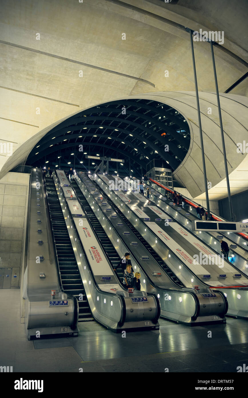 London Underground station interior Stock Photo - Alamy
