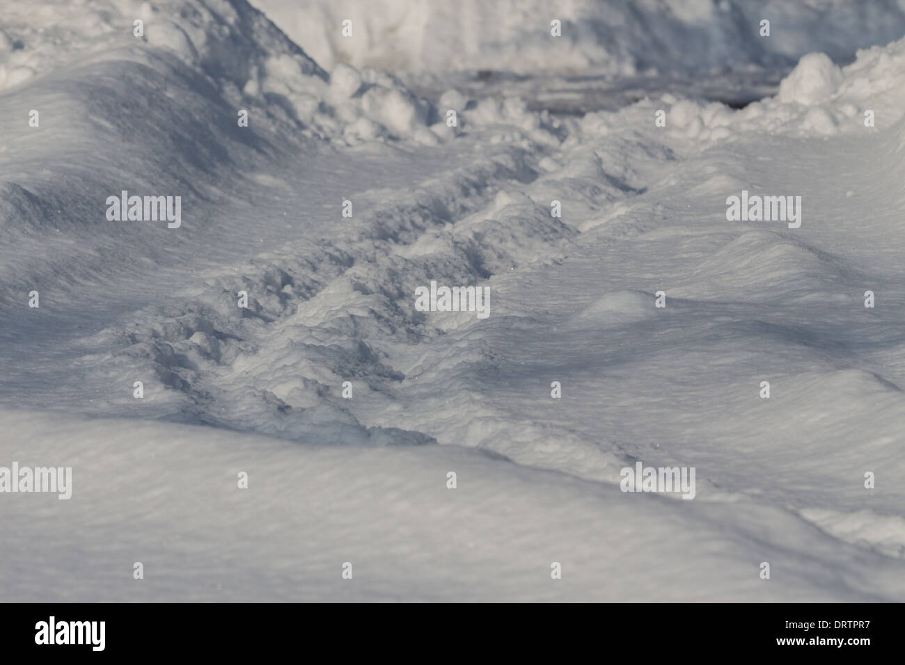 Covered sidewalk hi-res stock photography and images - Alamy