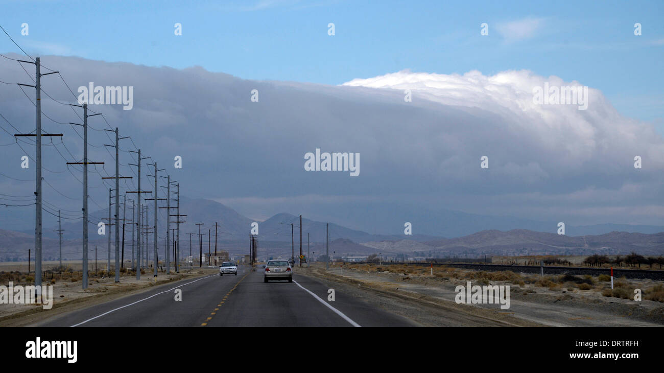 Dust storm in mojave desert hi-res stock photography and images - Alamy