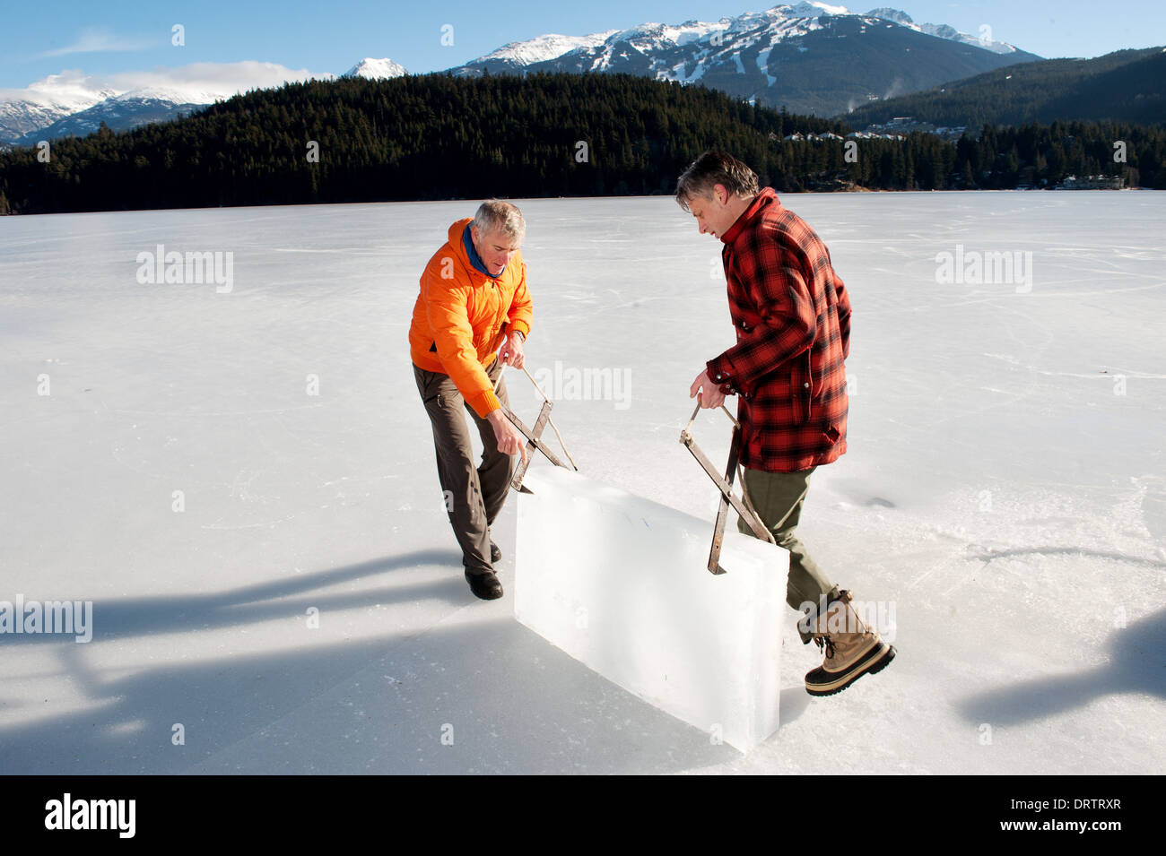 Chainsaw carving contest hi-res stock photography and images - Alamy