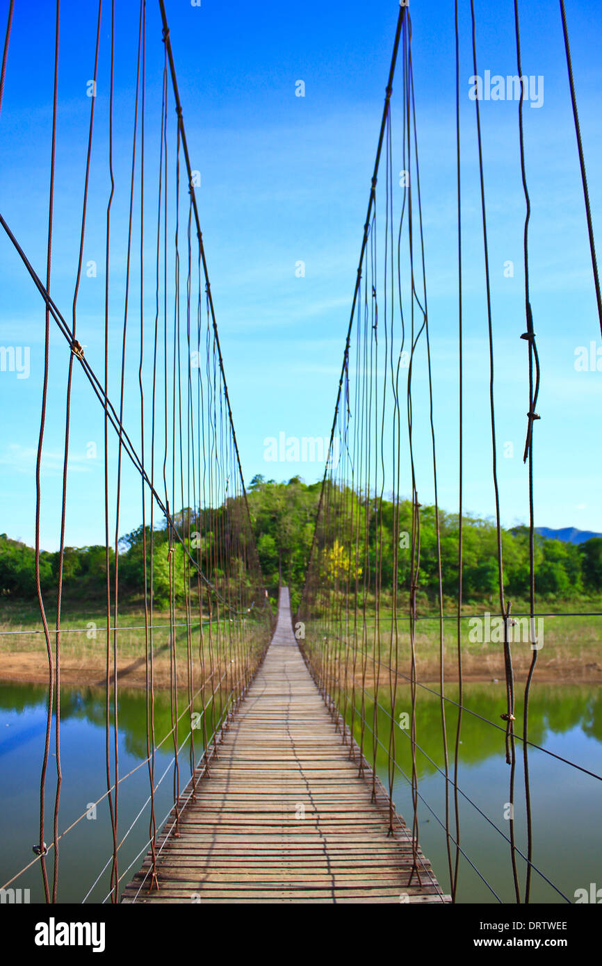 Rope bridge hi-res stock photography and images - Alamy