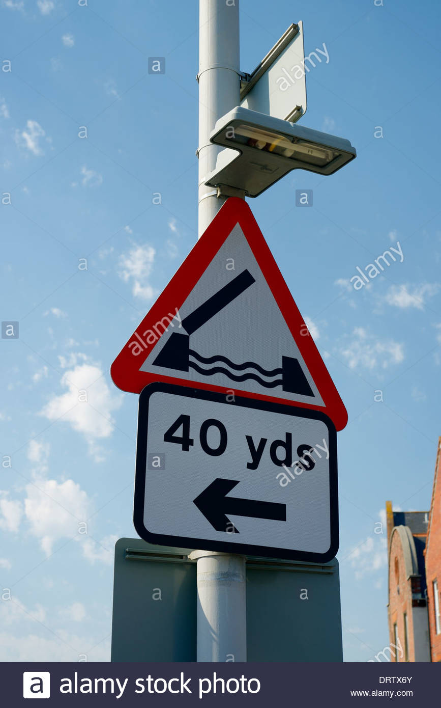 Bridge Warning Sign Dorset High Resolution Stock Photography and Images ...