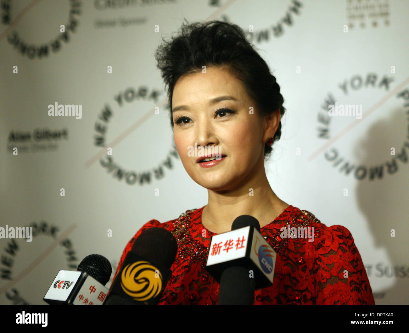 New York, USA. 1st Feb, 2014. Chinese singer Song Zuying receives an ...