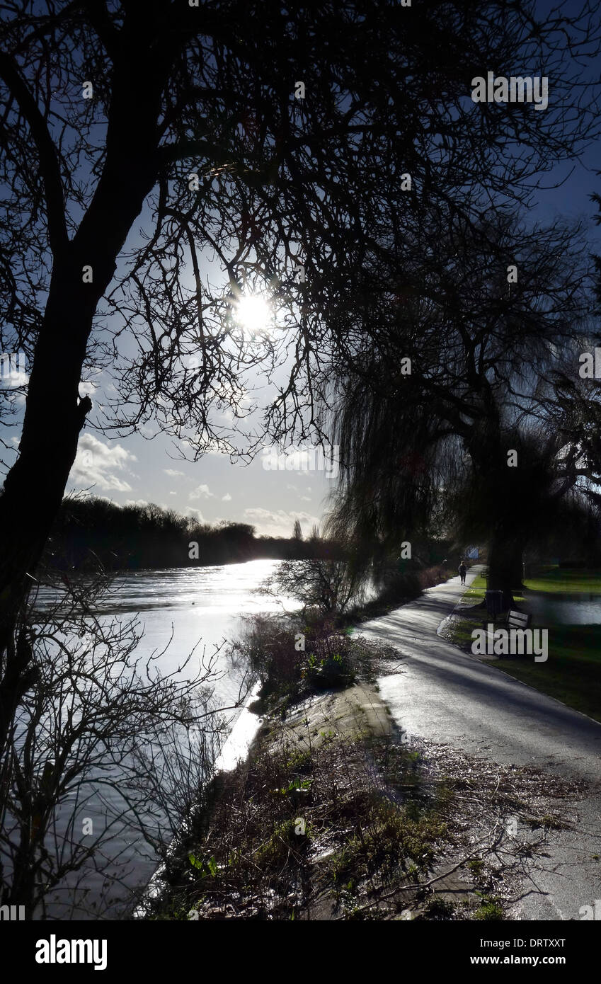 River Thames Path Stock Photo - Alamy