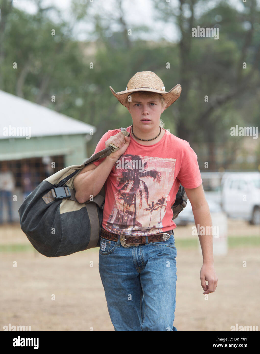 Portrait of man wearing straw hat hi-res stock photography and images ...