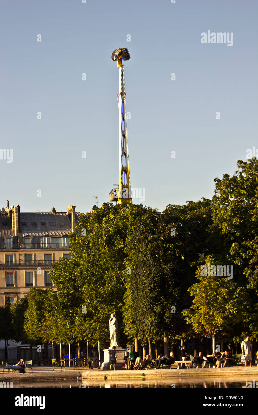 Paris roller hi-res stock photography and images - Alamy