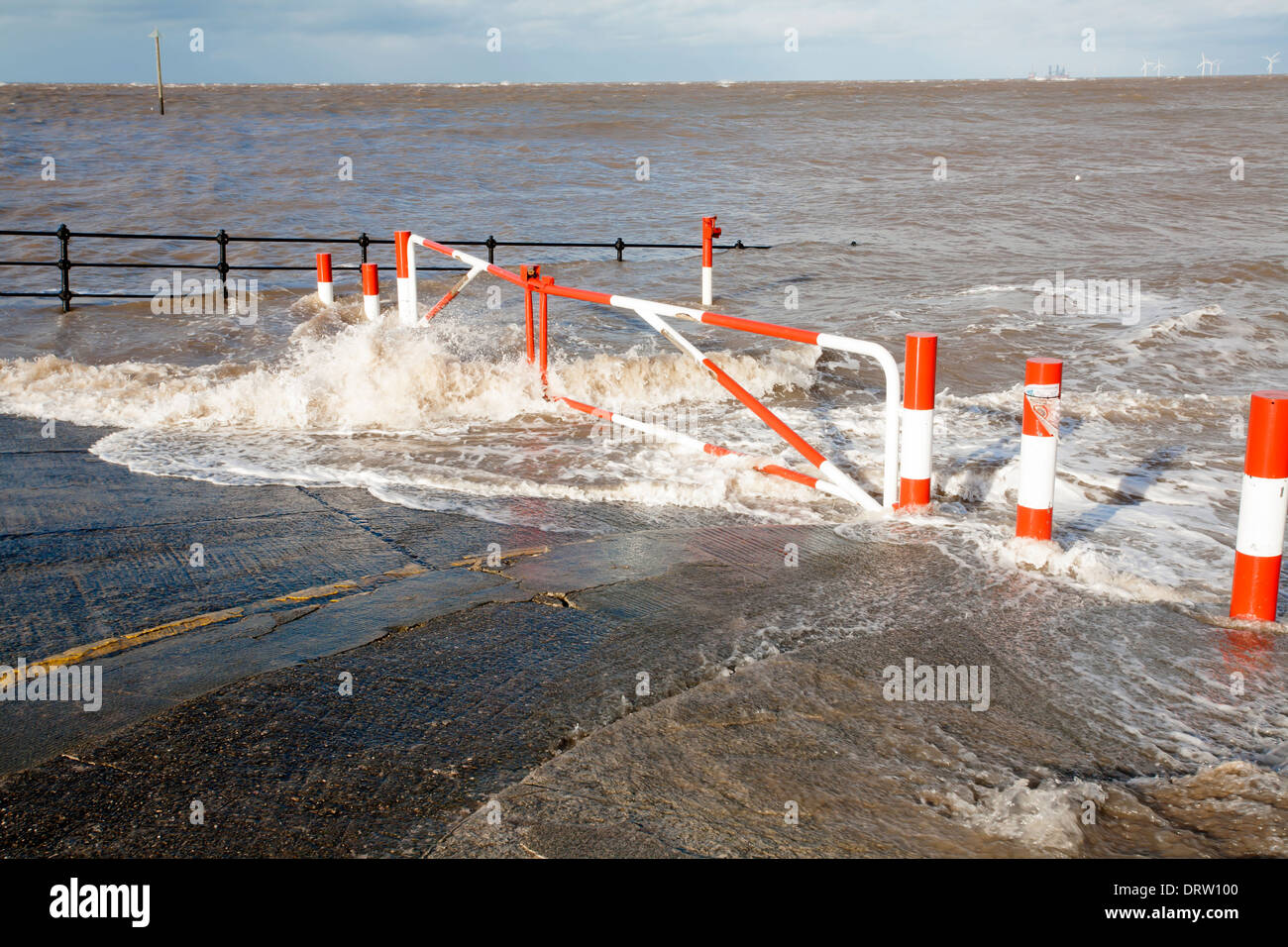 Spring high tide hi-res stock photography and images - Alamy