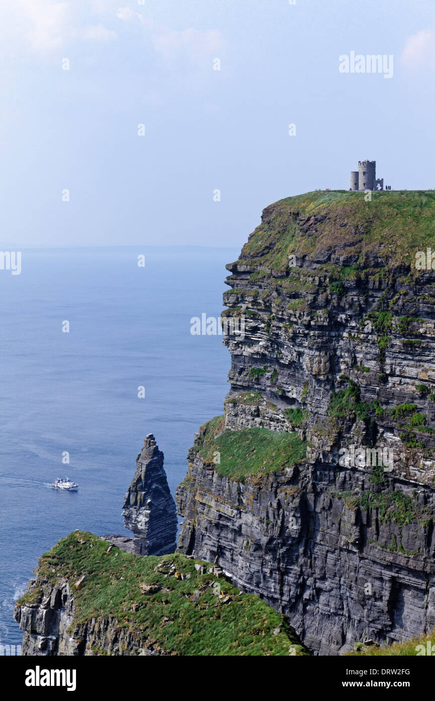 Cliffs of moher tower hi-res stock photography and images - Alamy