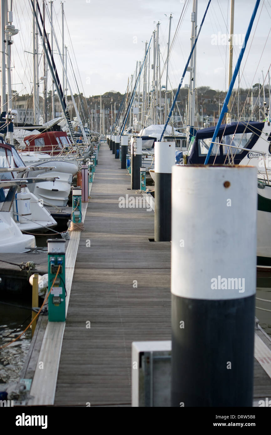 Marina boardwalk hi-res stock photography and images - Alamy