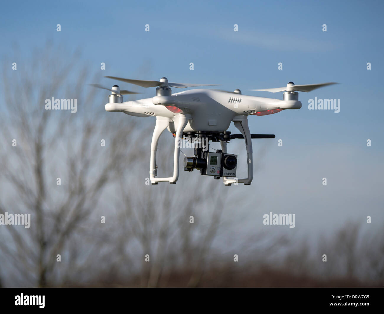 Quadcopter in flight hi-res stock photography and images - Alamy