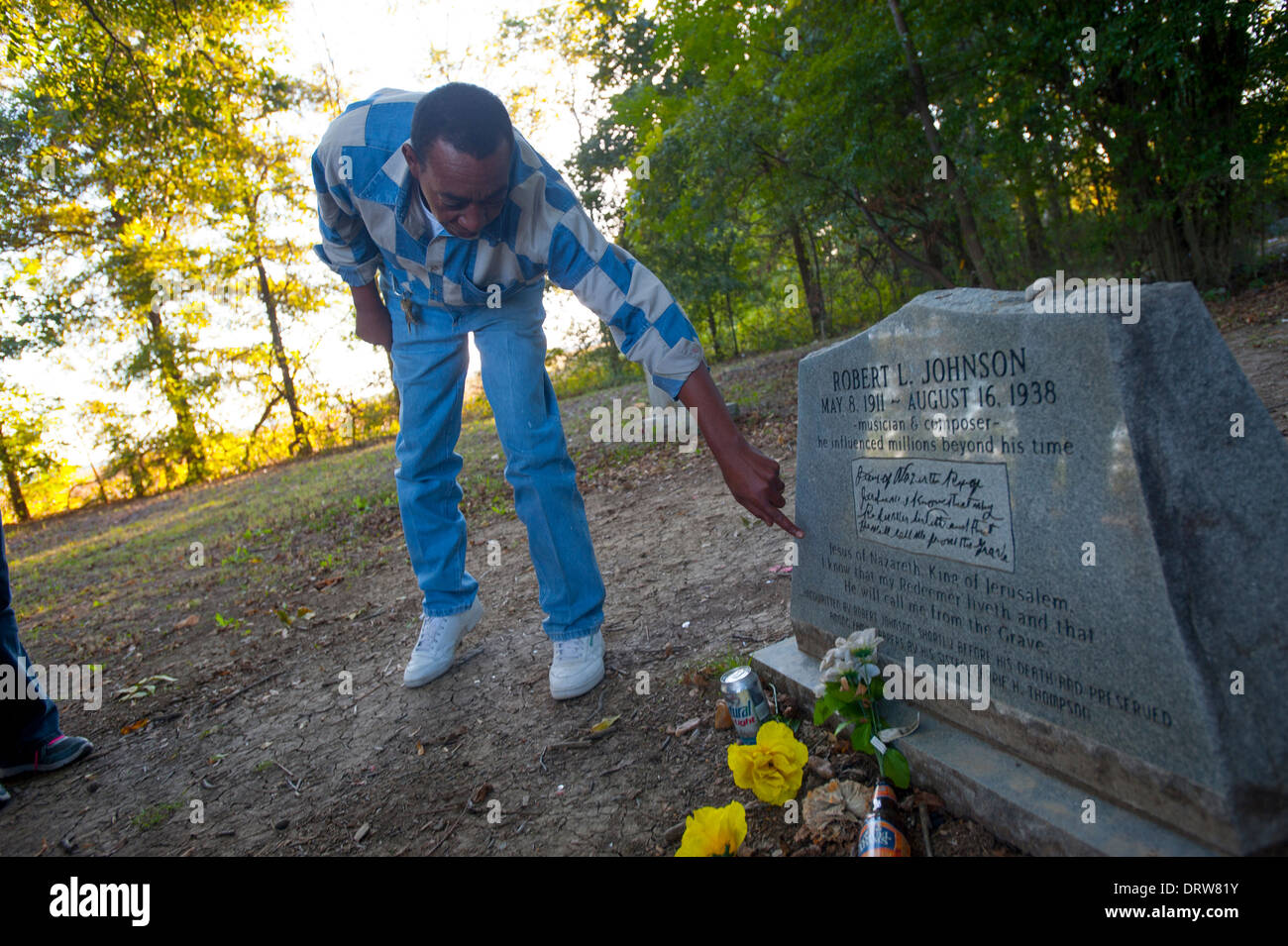 Robert johnson grave ms hi-res stock photography and images - Alamy