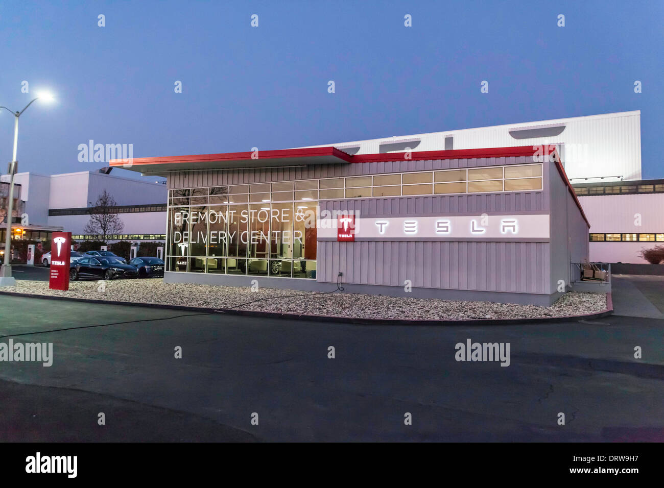 Tesla factory fremont hi-res stock photography and images - Alamy
