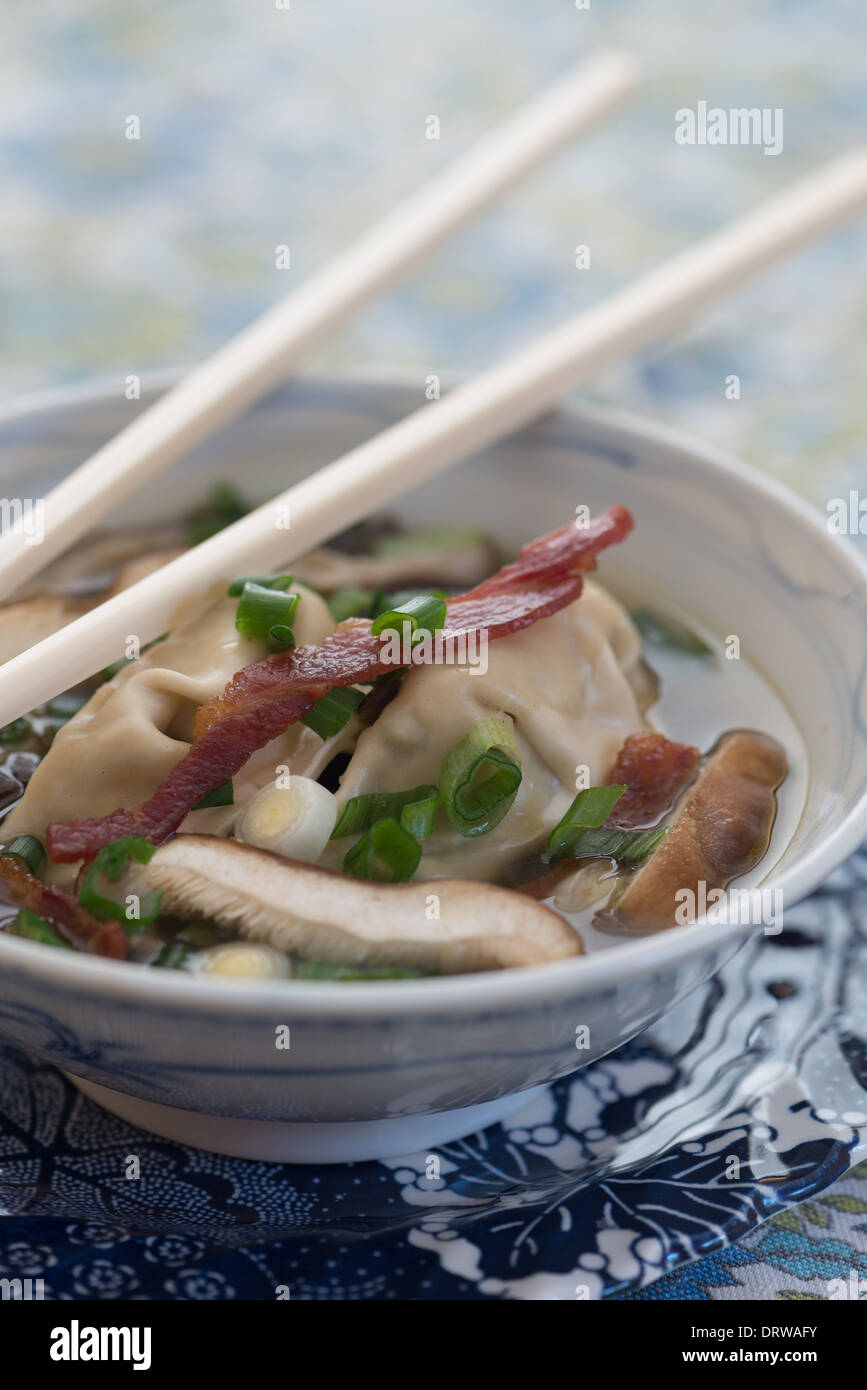 Saitake hi-res stock photography and images - Alamy