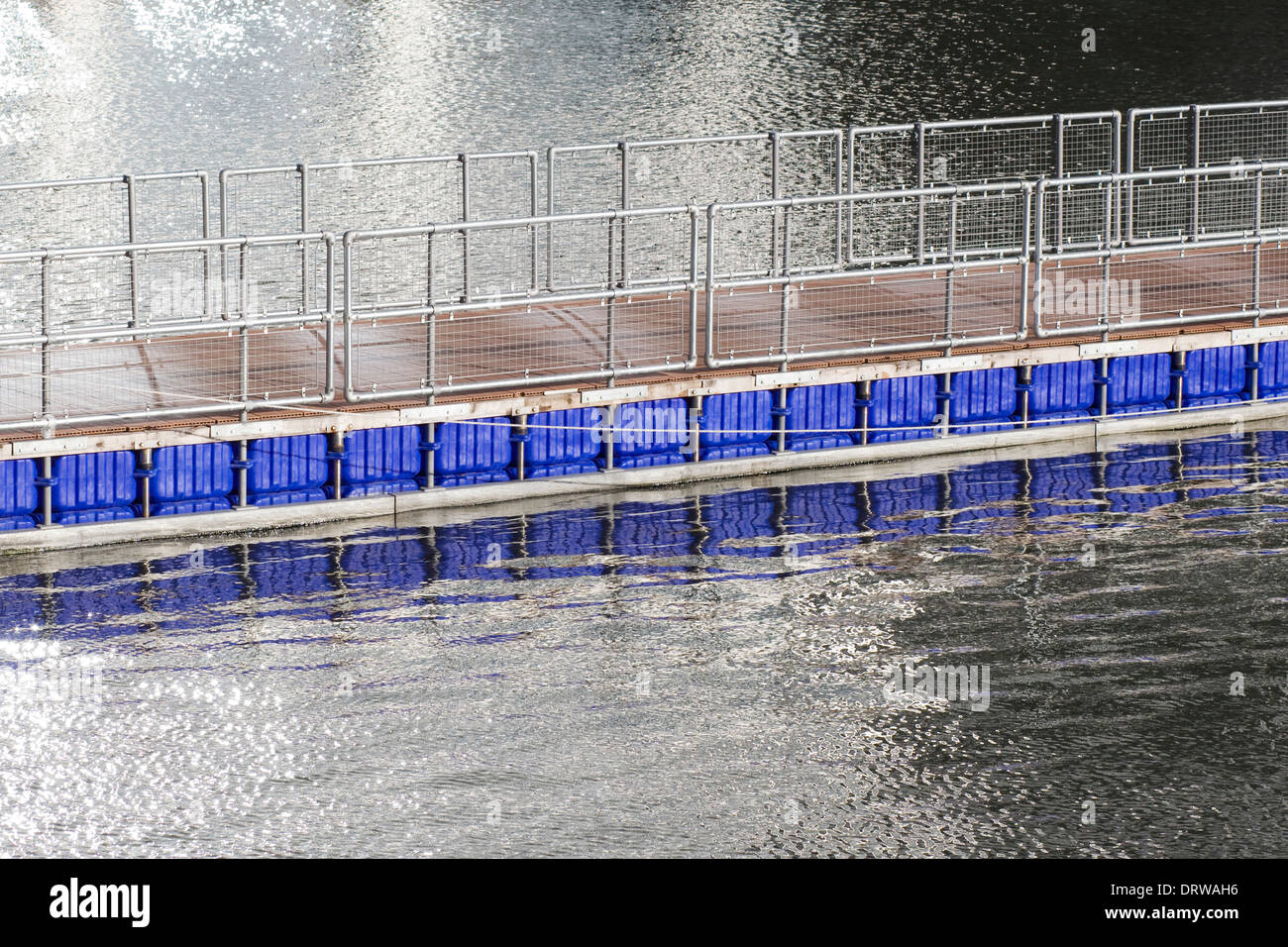 Floating walkway hi-res stock photography and images - Alamy