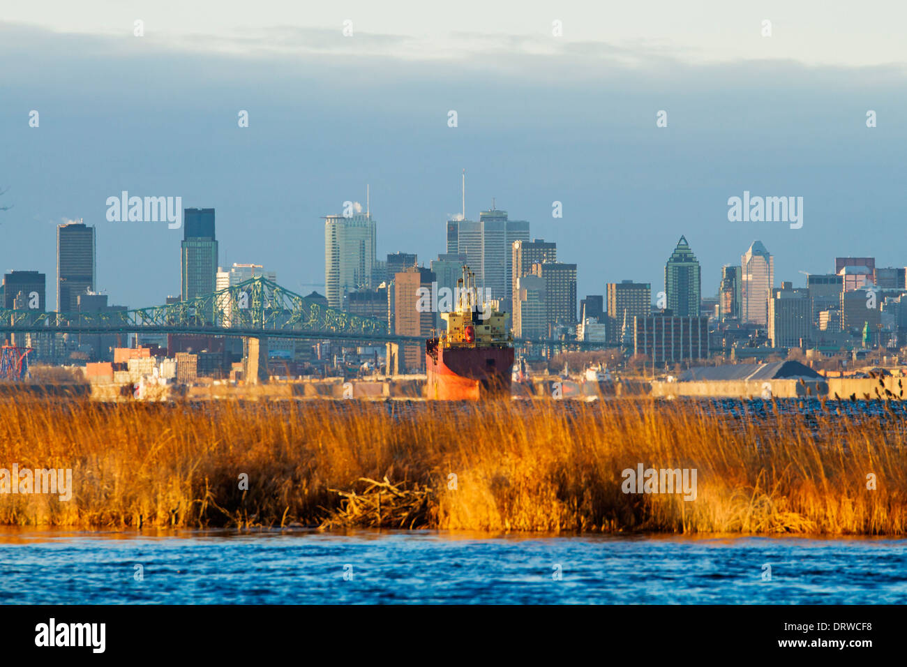 Montreal port hi-res stock photography and images - Alamy