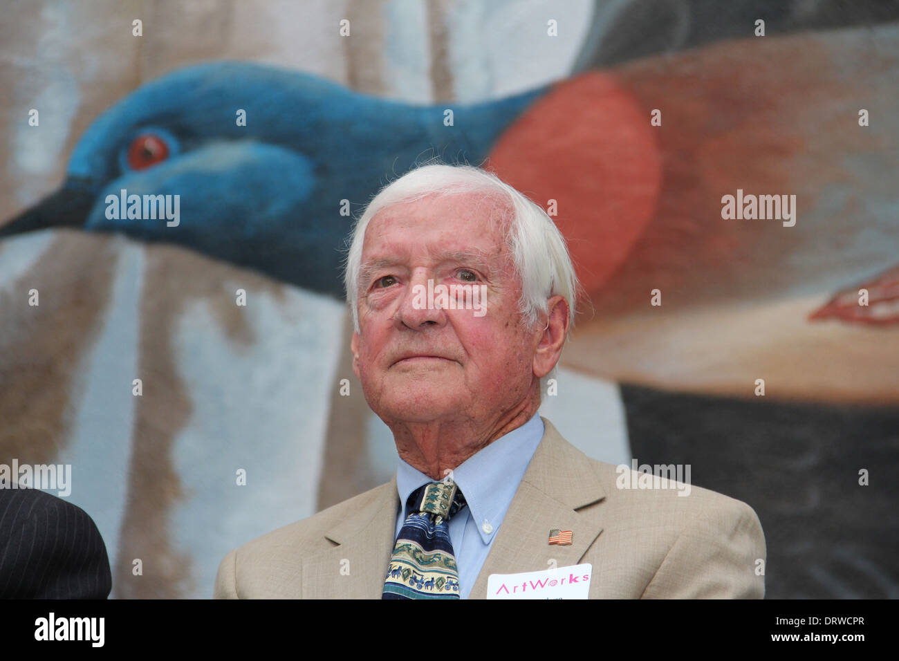 Wildlife artist John Ruthven with passenger pigeon mural on Cincinnati ...
