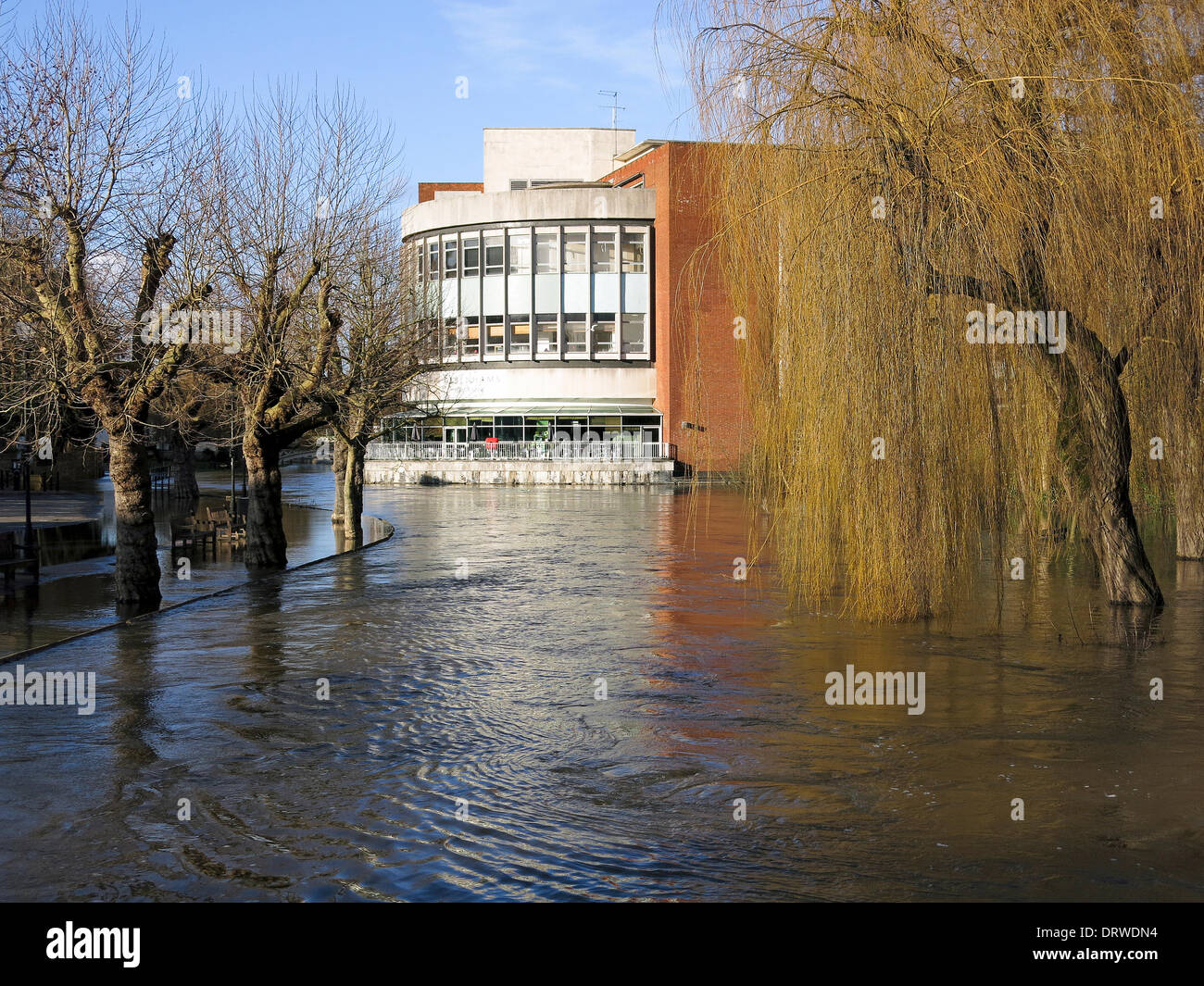 Guildford, Surrey, UK. 2nd Feb, 2014. Flooding of the River Wey in ...