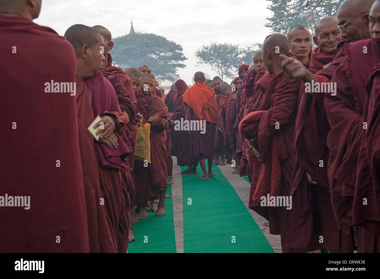 Procession buddhist monks full moon hi-res stock photography and images ...