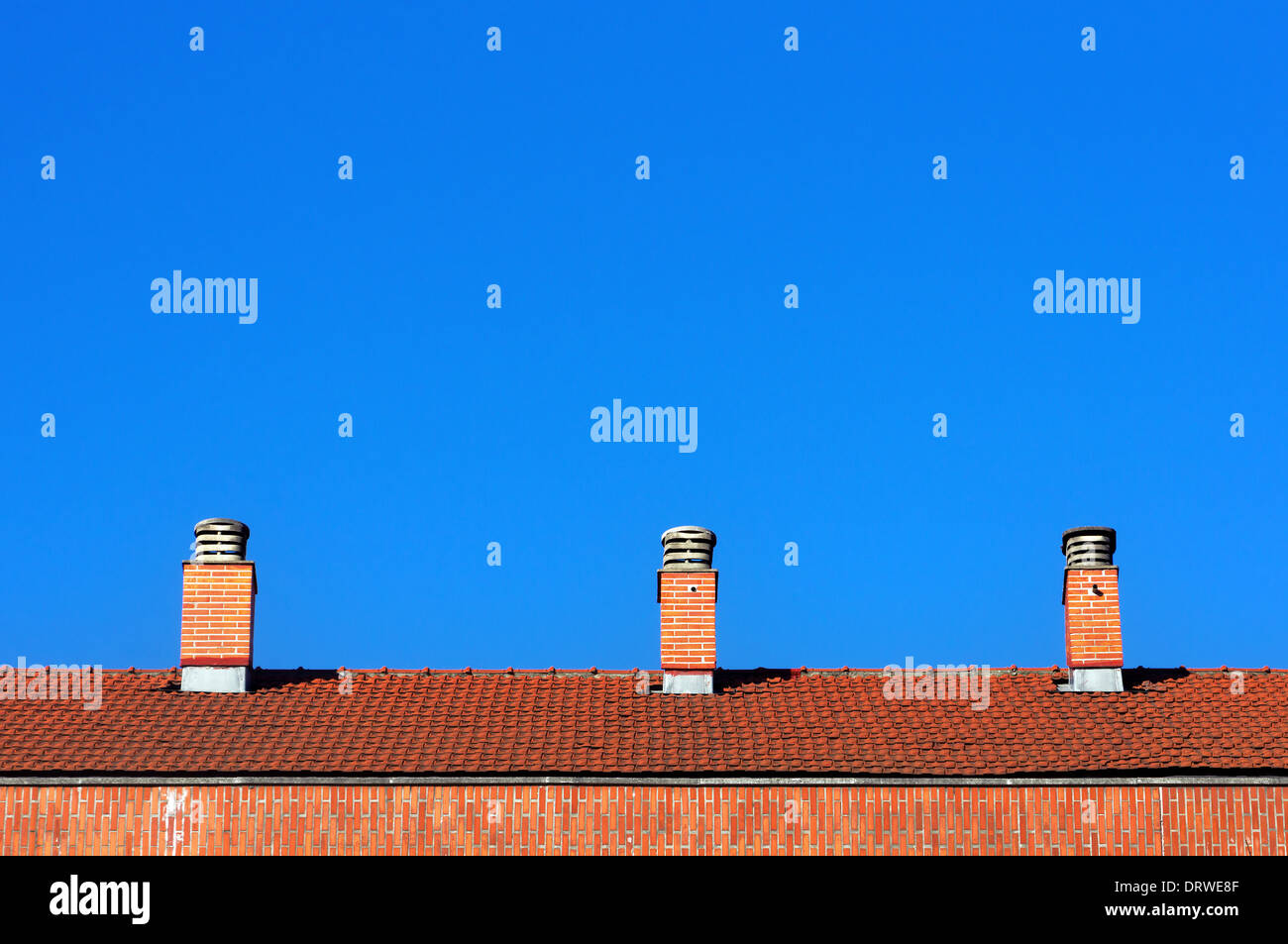Chimneys house hi-res stock photography and images - Alamy