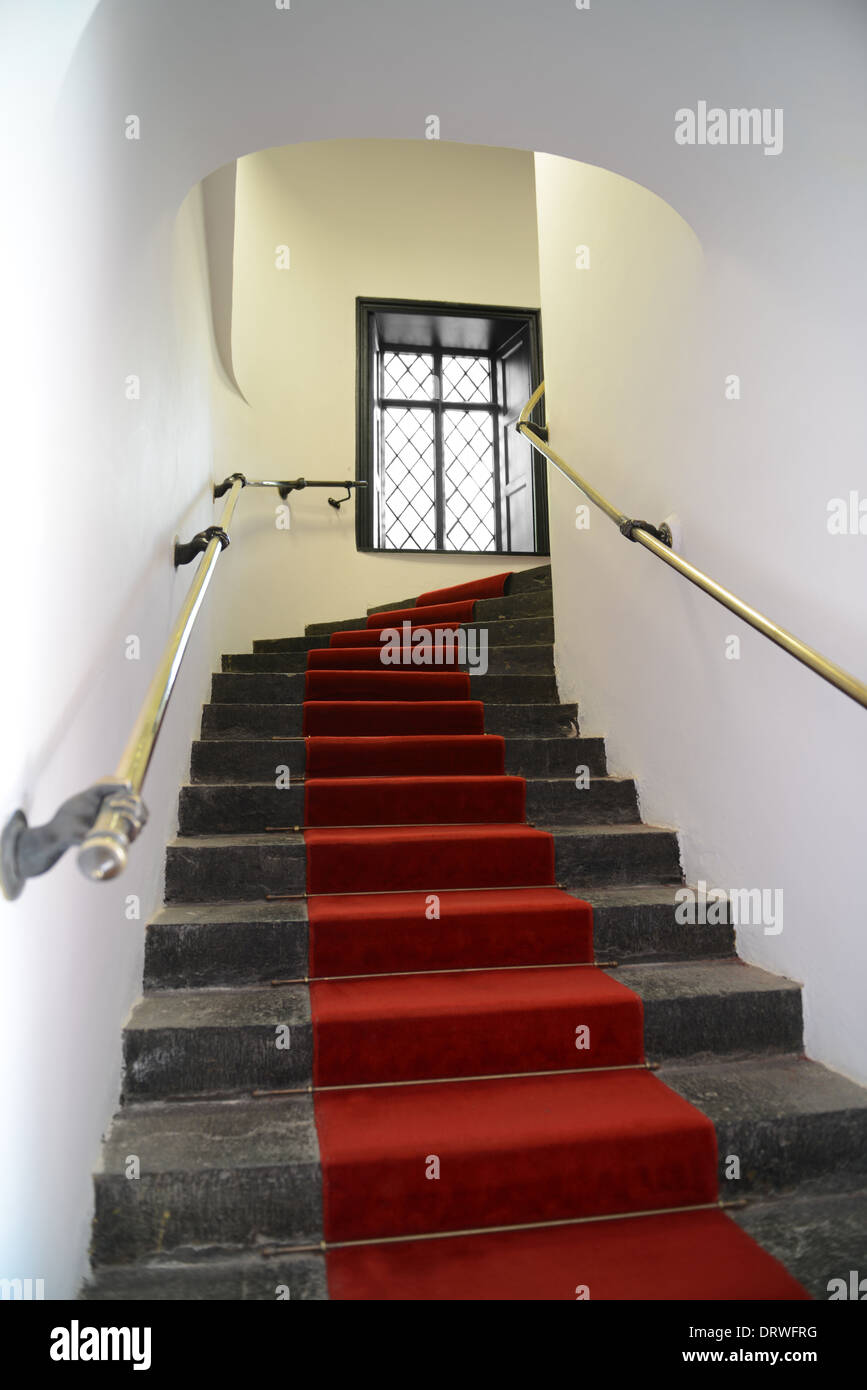 Inside red carpet hi-res stock photography and images - Alamy