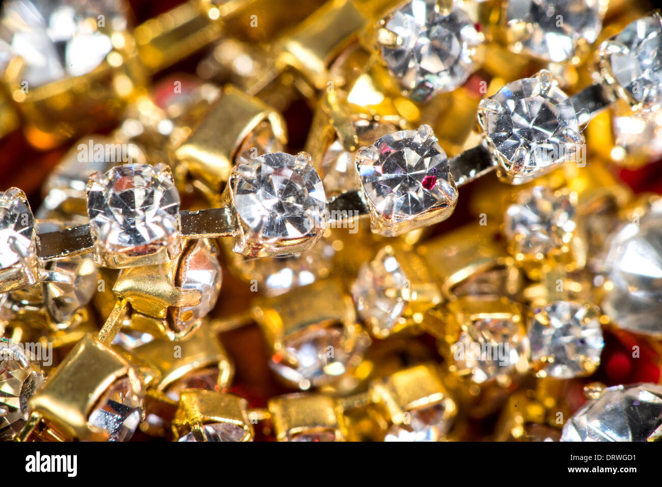Treasure chest jewels hi-res stock photography and images - Alamy