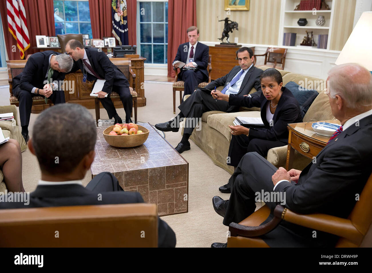 US President Barack Obama and Vice President Joe Biden meet with ...