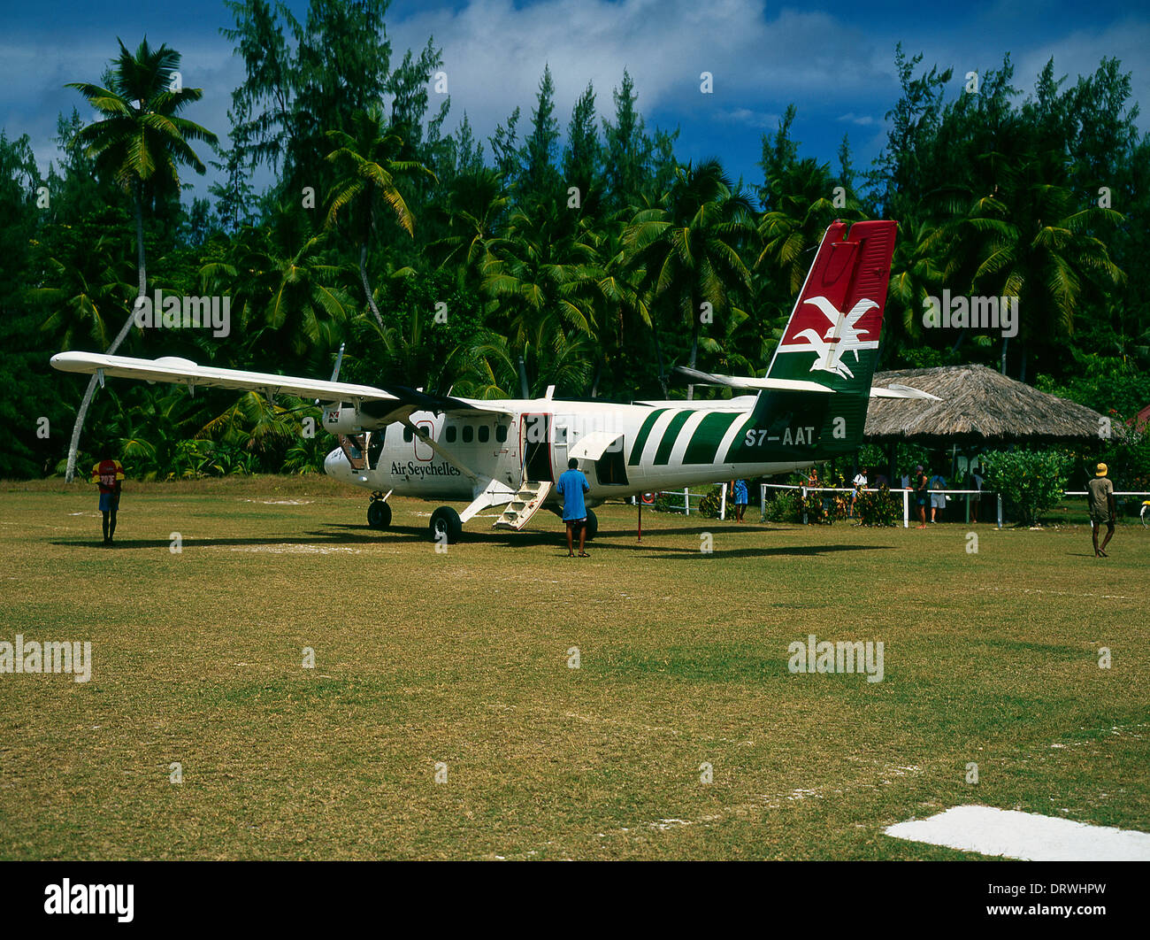 Air Seychelles Inter-Island Aircraft colours and insignia. Denis ...