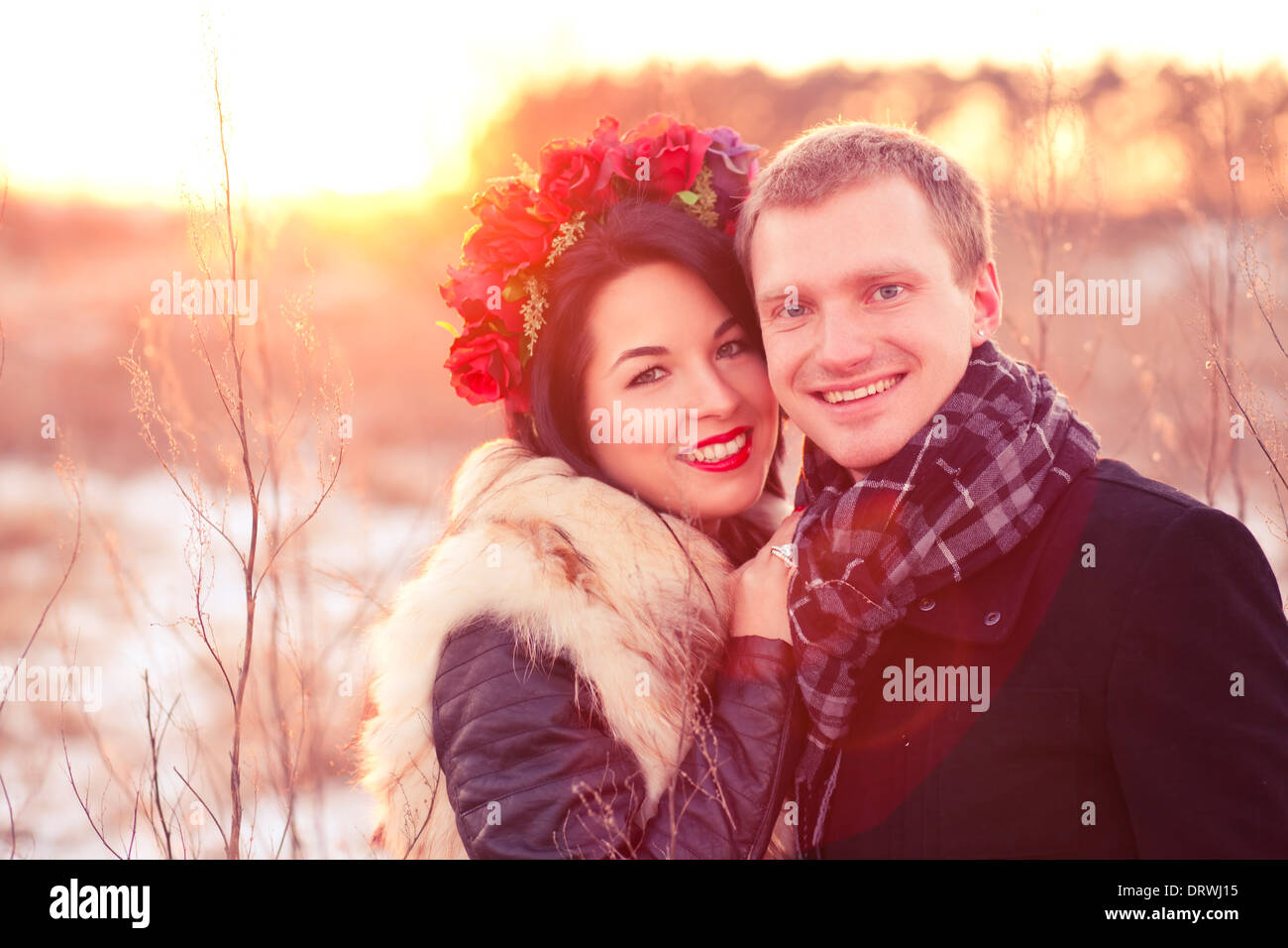 Couple sun laughing hugging hi-res stock photography and images - Alamy
