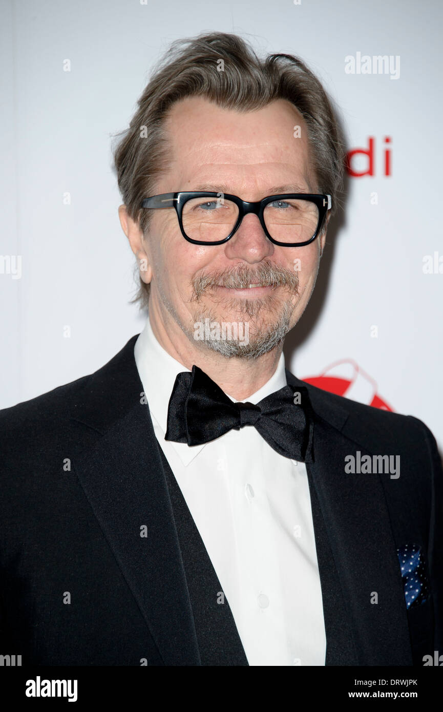 Gary oldman award dilys powell hi-res stock photography and images - Alamy
