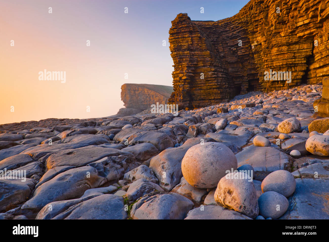 Nash point vale glamorgan wales hi-res stock photography and images - Alamy