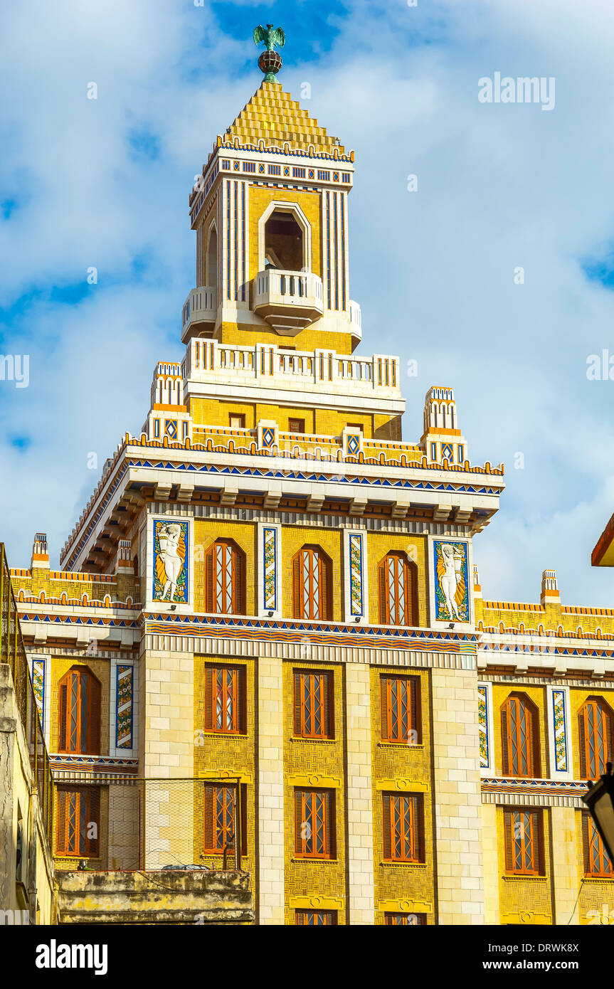 Edificio colonial hi-res stock photography and images - Alamy