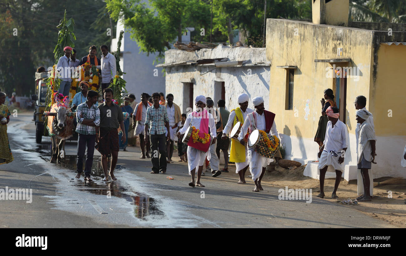 Indian ceremony dedicated to Devi - preparation and transport of the ...