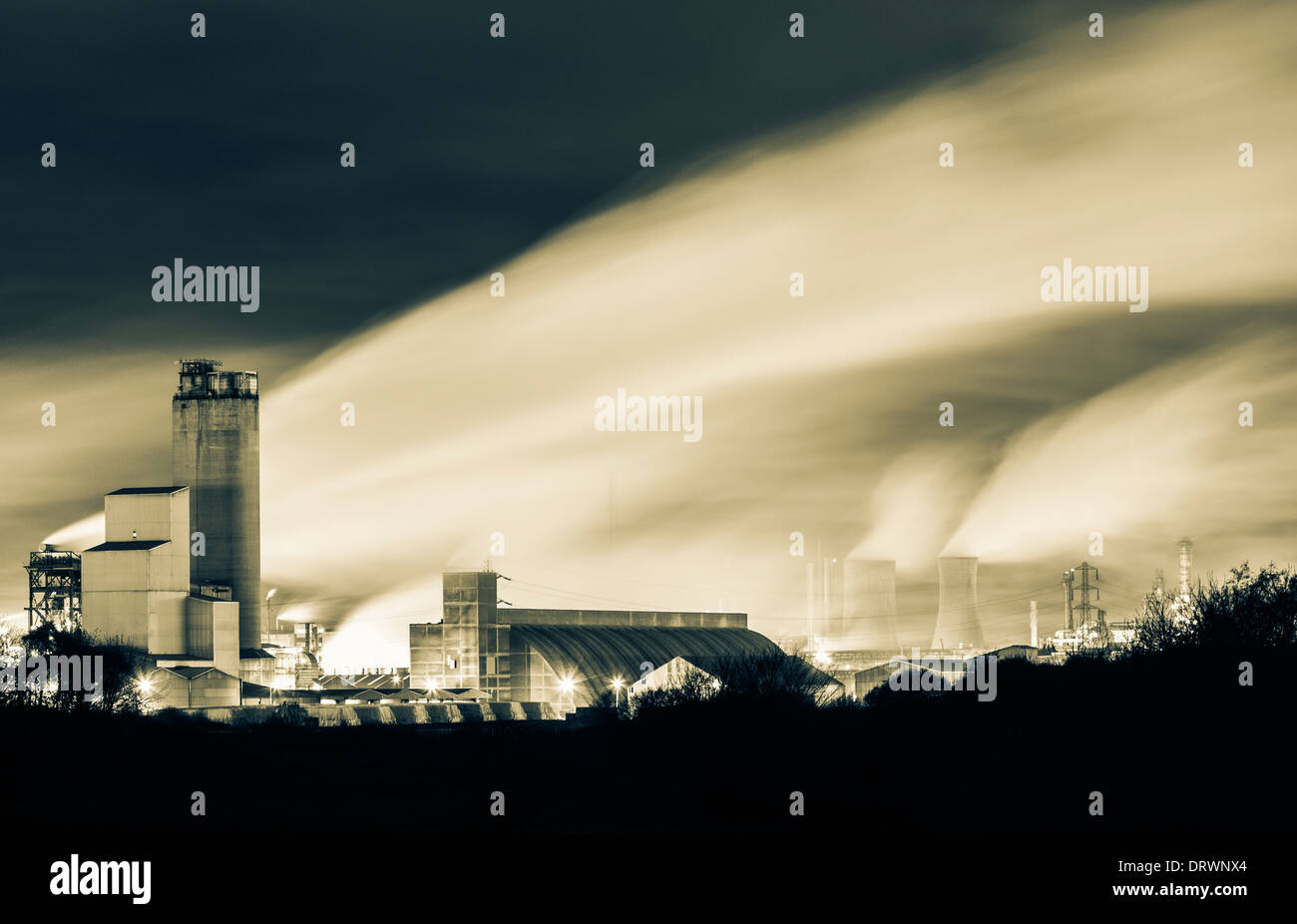 Chemical Plant Uk High Resolution Stock Photography and Images - Alamy