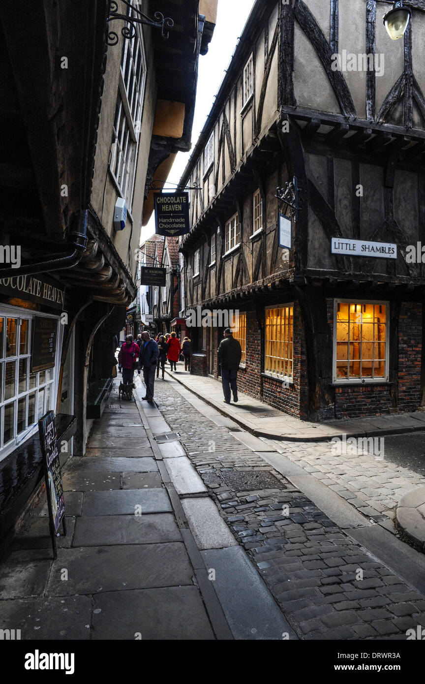 Medieval narrow street shambles little hi-res stock photography and ...