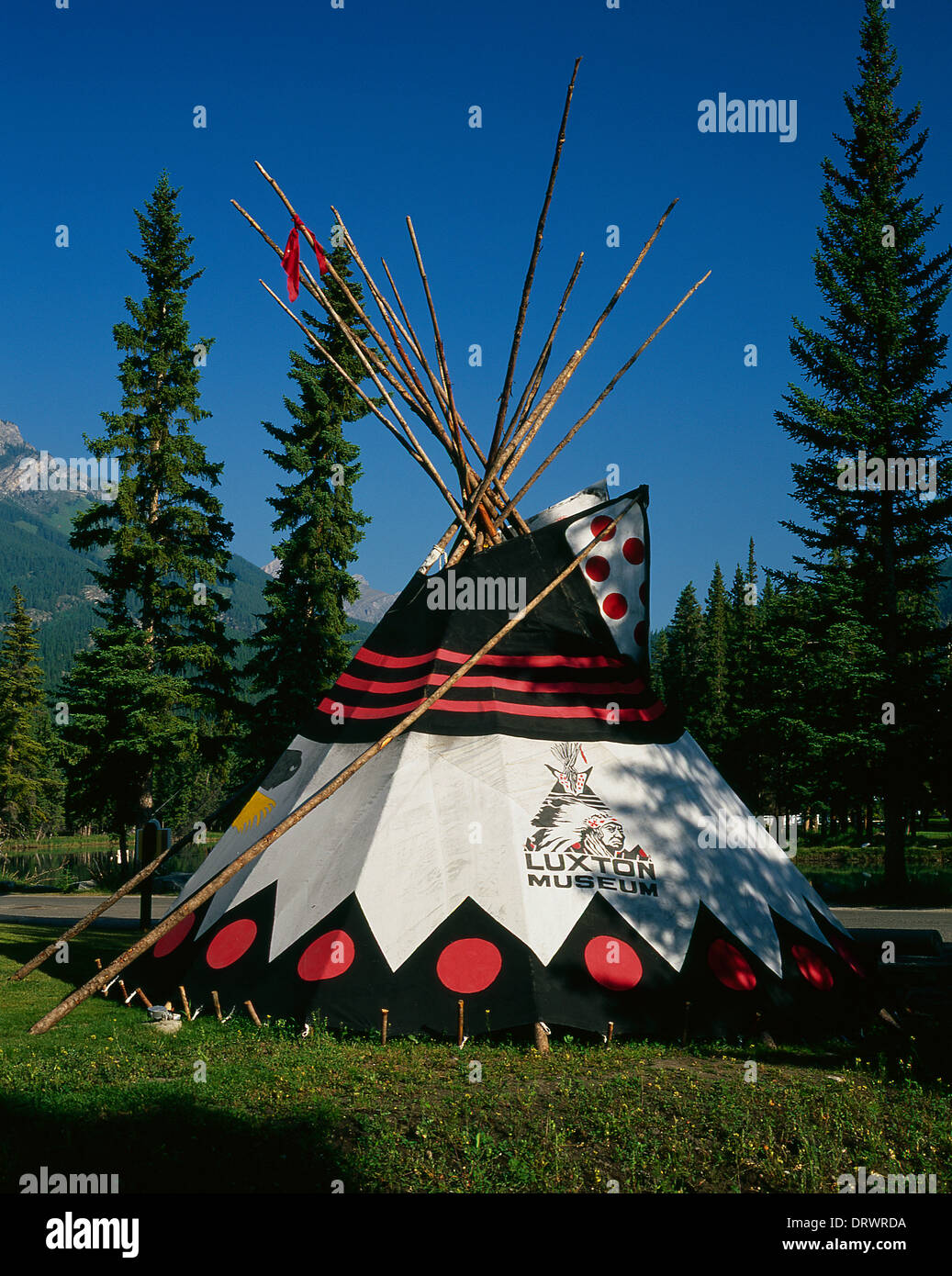 Indian teepee tent hi-res stock photography and images - Alamy