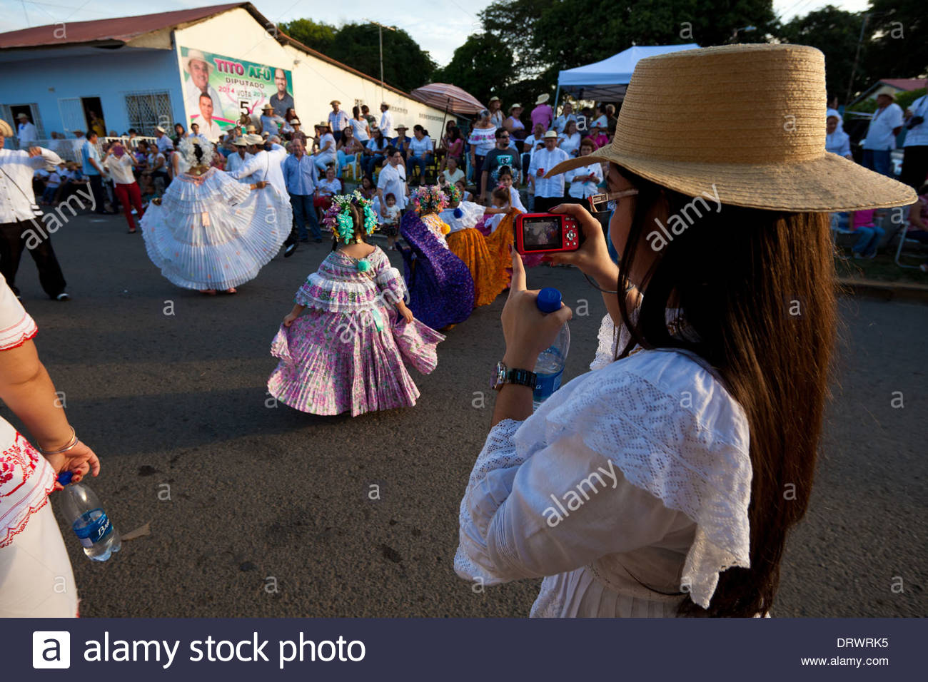 Pollera Dress Stock Photos & Pollera Dress Stock Images - Alamy