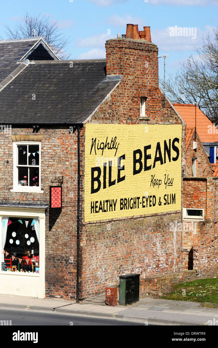Old bile beans sign hi-res stock photography and images - Alamy