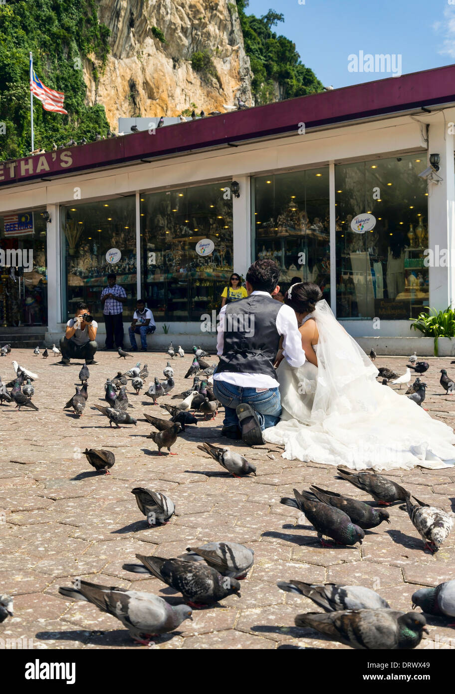Wedding shooting in malaysia asia hi-res stock photography and images ...