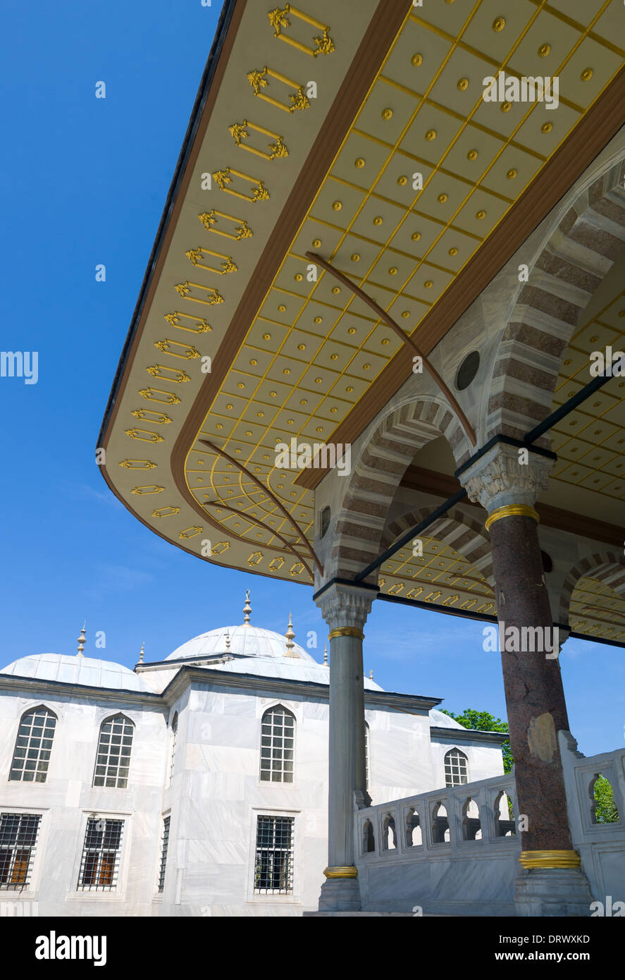 Topkapi palace library hi-res stock photography and images - Alamy