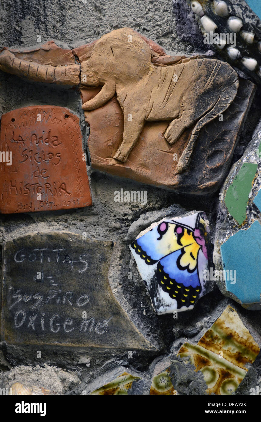 Ceramic wall art hi-res stock photography and images - Alamy