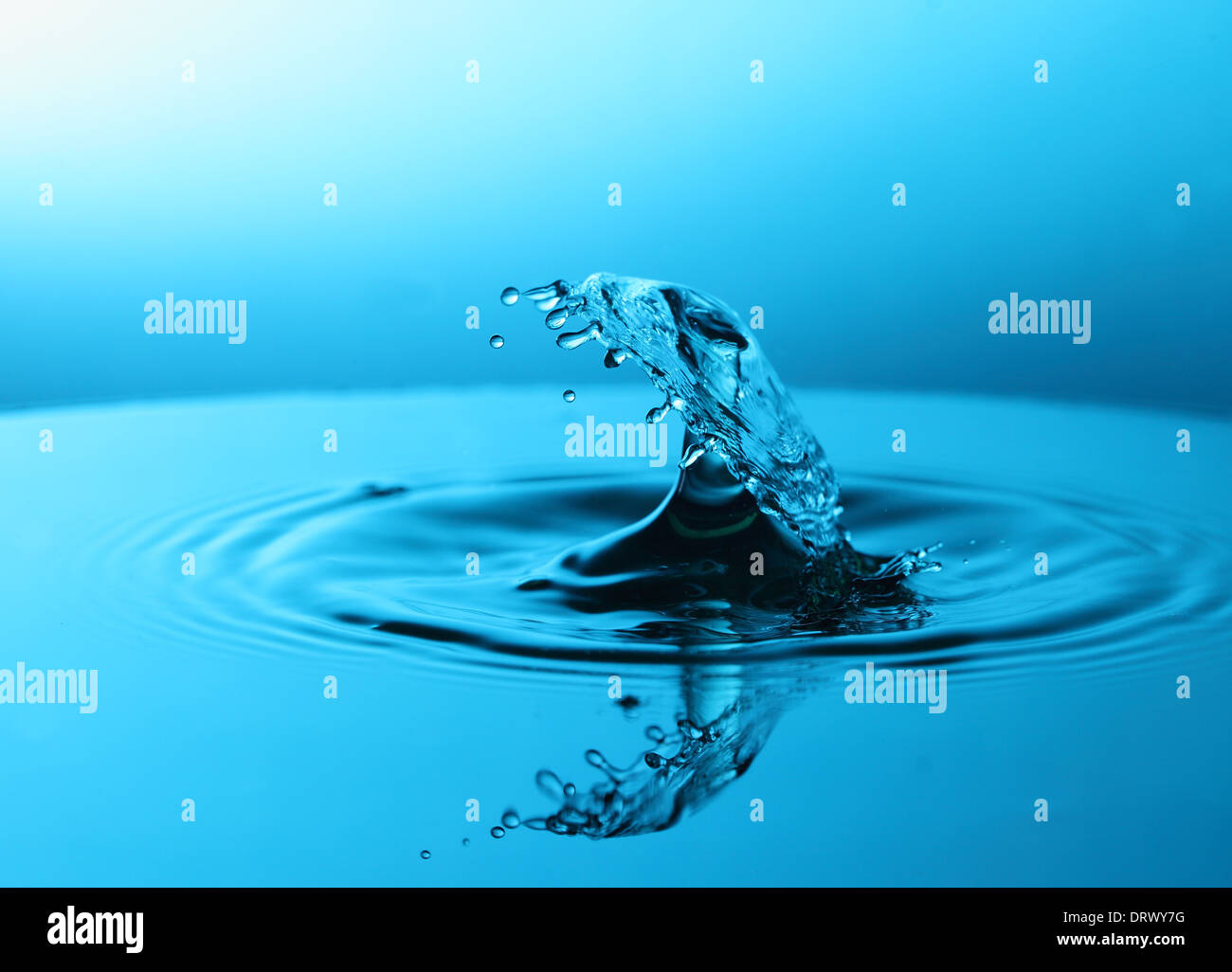 Liquid splash with ripples hi-res stock photography and images - Alamy