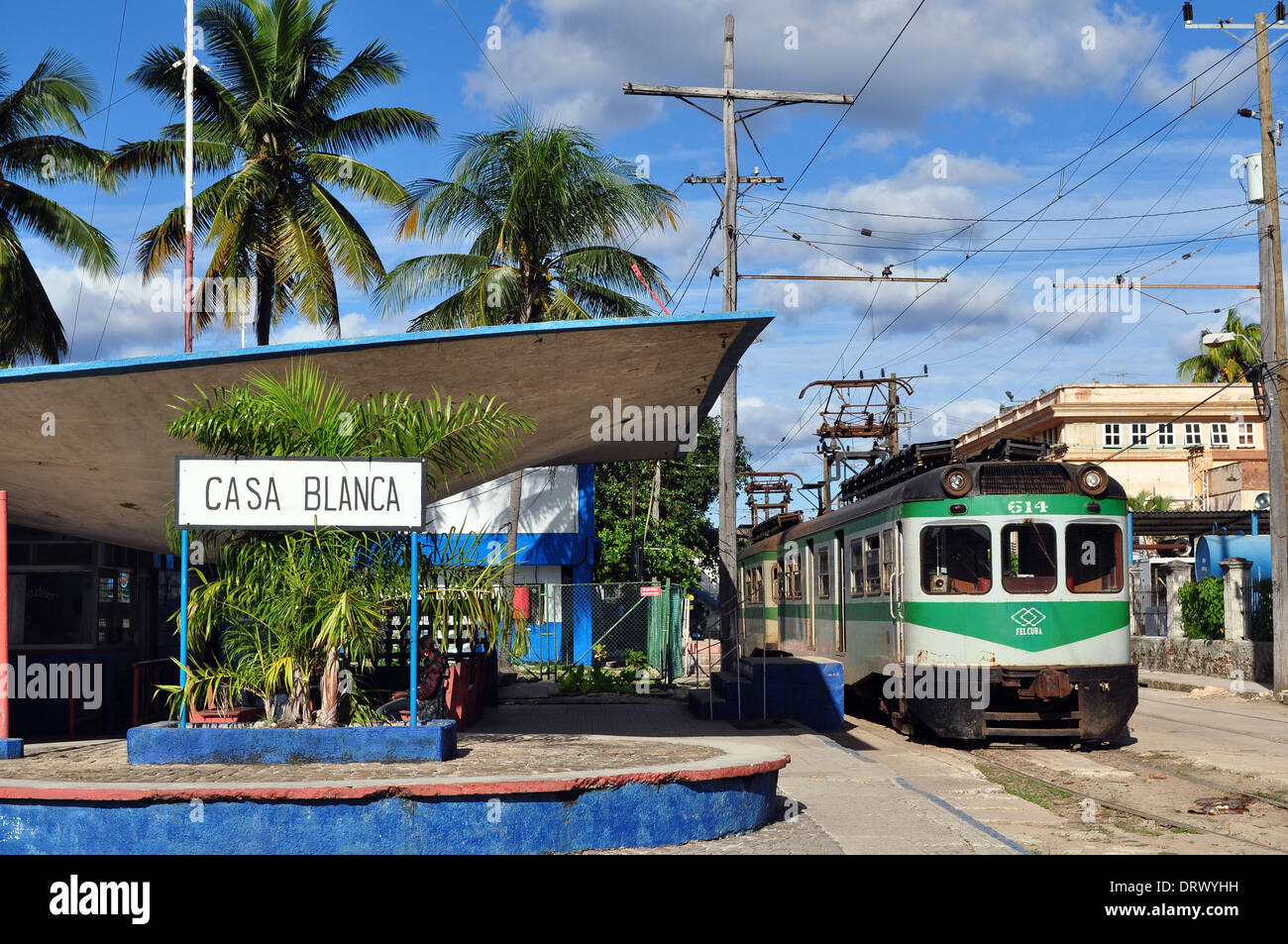 Electric train cuba hi-res stock photography and images - Alamy