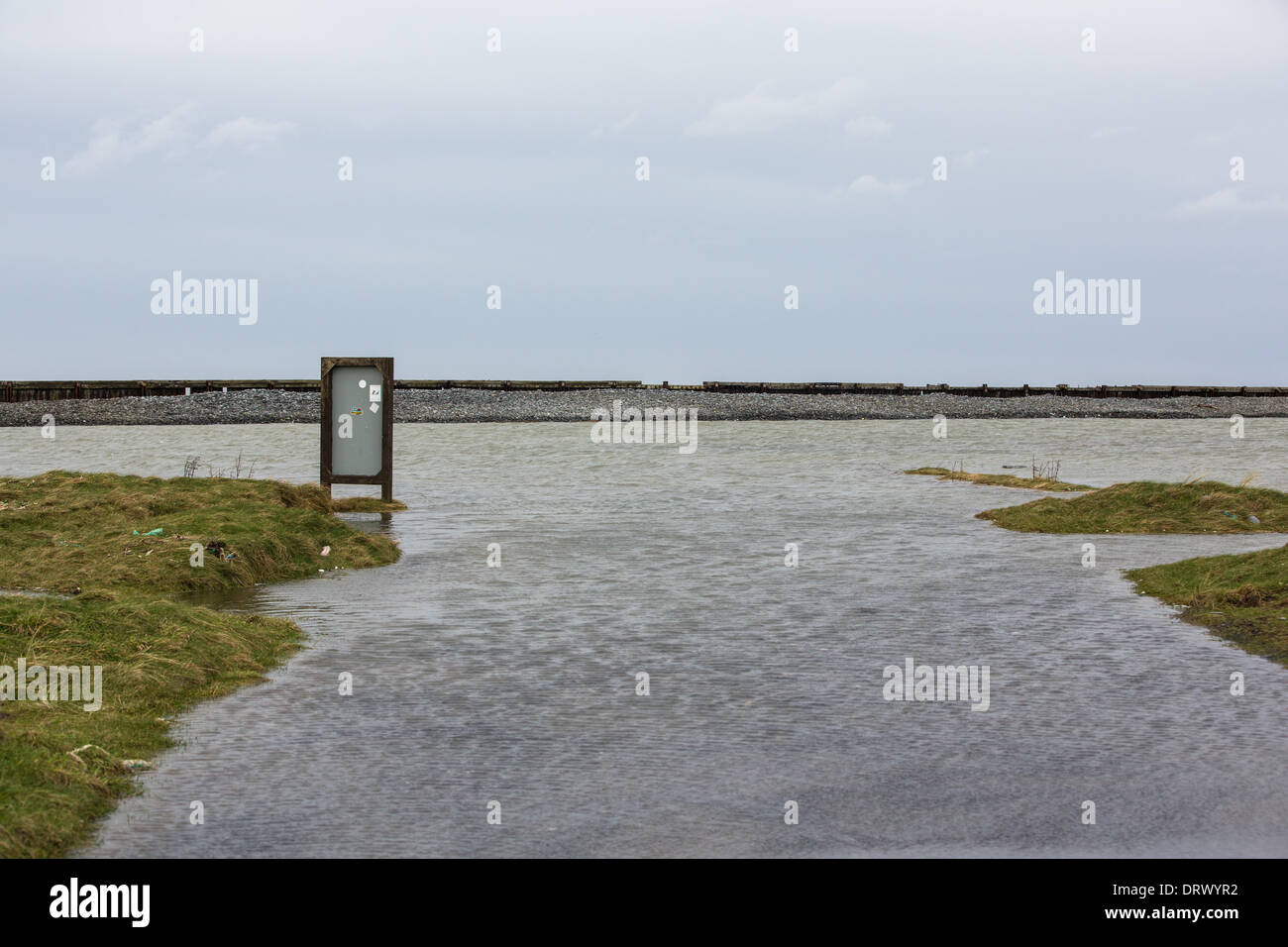Borth flood defences hi-res stock photography and images - Alamy