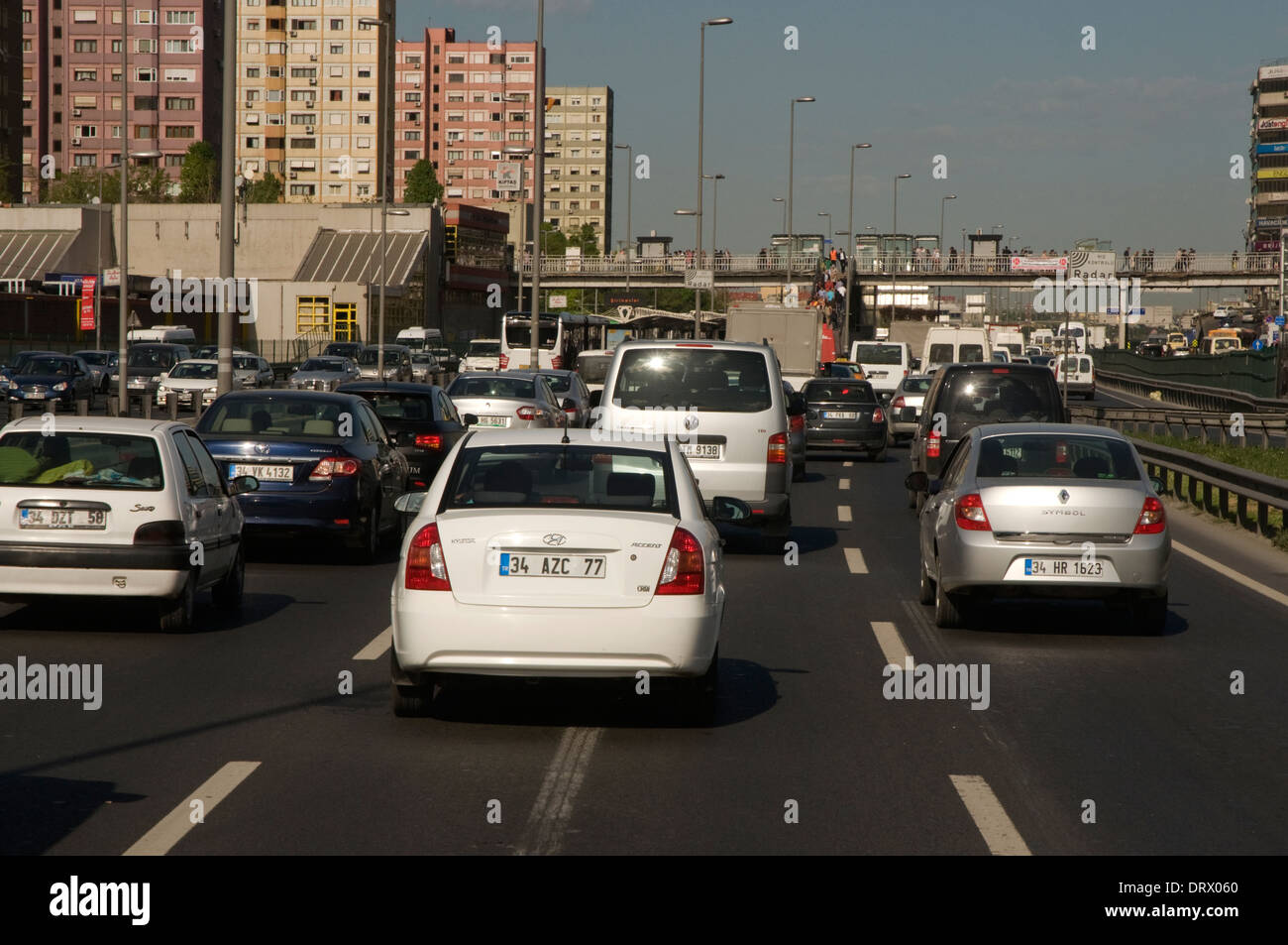EUROPE/ASIA, Turkey, Istanbul, busy road traffic on the E80 motorway ...