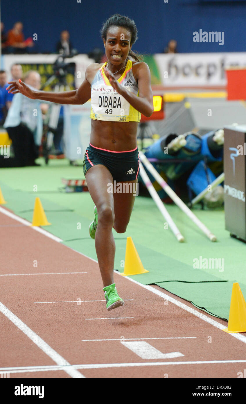 Ethiopian long distance runner hi-res stock photography and images - Alamy