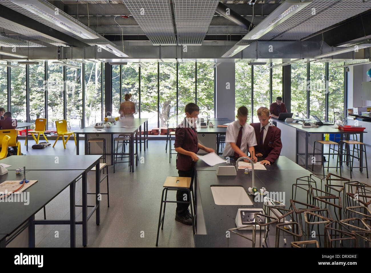 Wednesfield School, Wolverhampton, United Kingdom. Architect: Capita ...