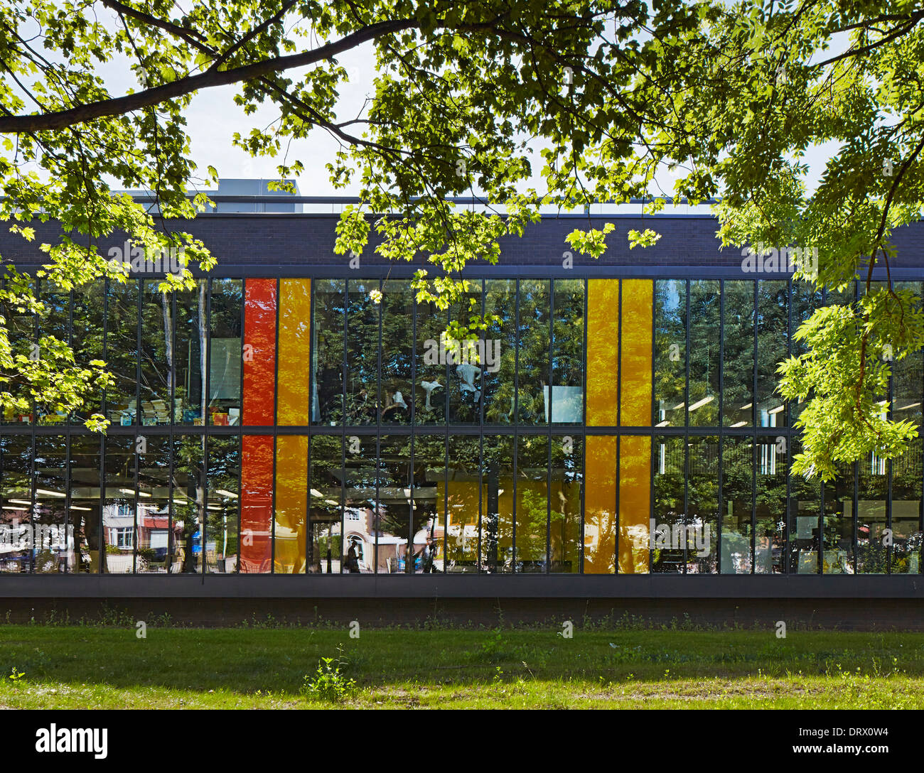 Wednesfield School, Wolverhampton, United Kingdom. Architect: Capita ...