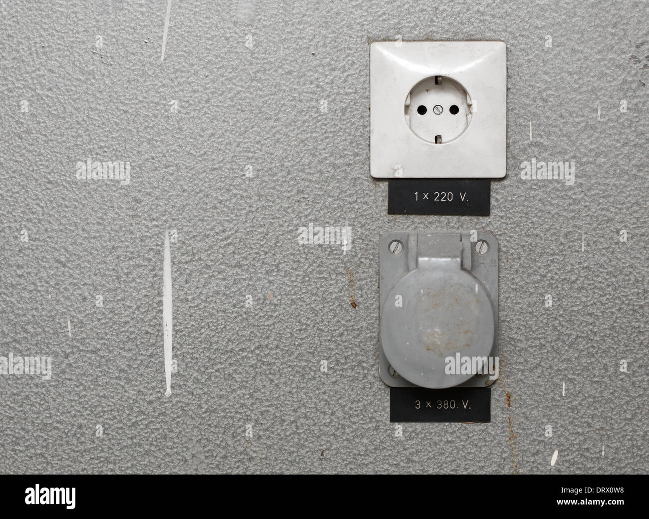 Connector socket hi-res stock photography and images - Alamy