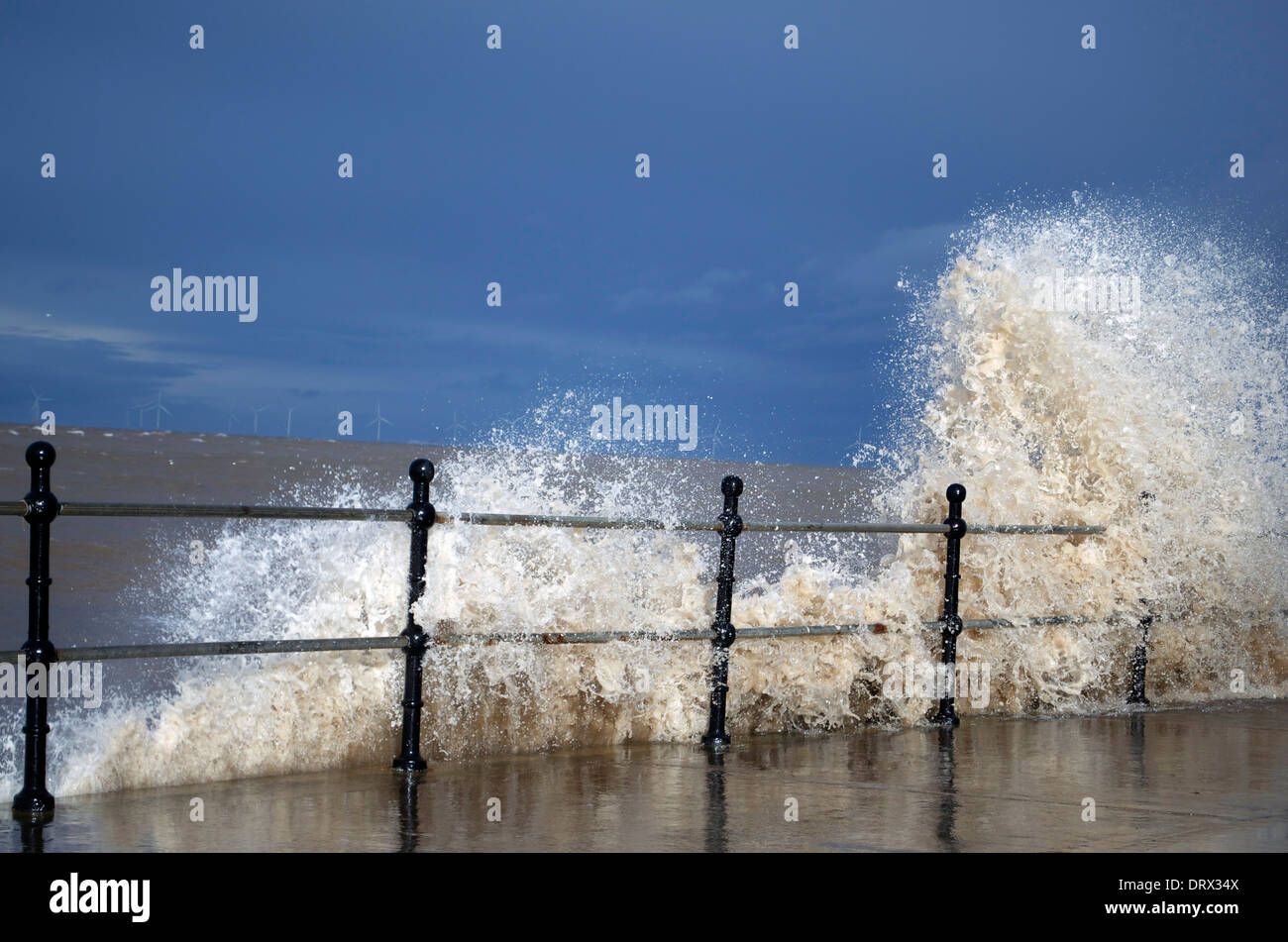 Rainwater wave hi-res stock photography and images - Alamy